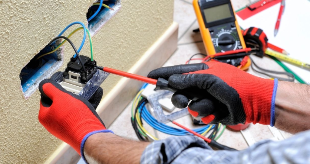 Comprehending the Duties of a Residential Electrical Contractor